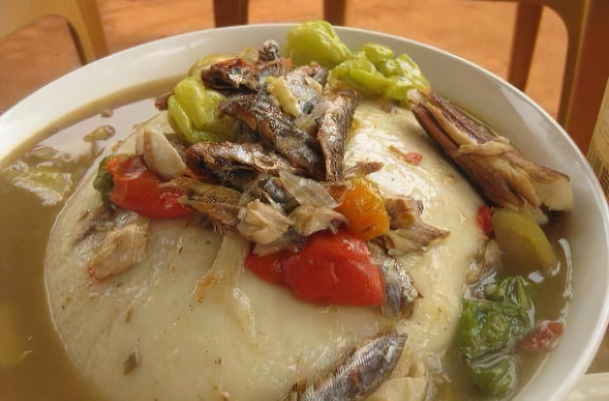 Foufou et poisson fumé : un cocktail explosif qui provoquerait le ...